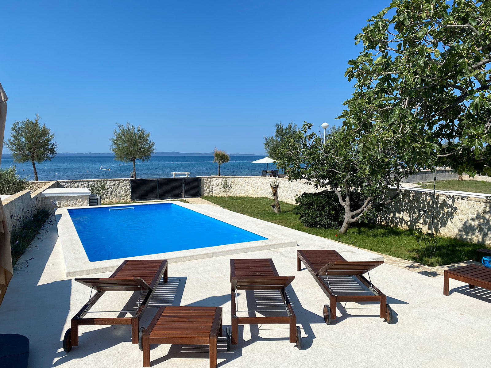 Welcome to Holiday House Laura